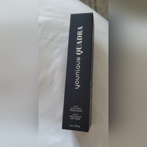 Younique | Makeup | Younique Quadra 4 In Lash Primer Serum Tubing ...